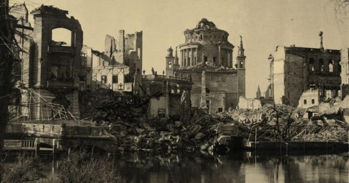 Gedenken zum 77. Jahrestag der Bombardierung Potsdams | Potsdam Museum